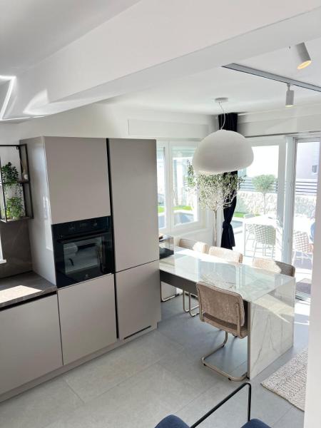 Luxury Apartment Black Pearl Beluga With Private Pool And Jacuzzi - Novalja