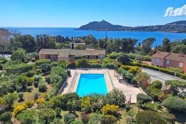 Apt 4 Guests Sea View Pool & Beaches - Agay