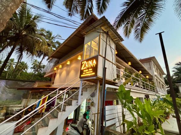 Zuna Stayz Morjim - Goa
