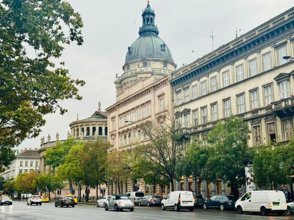 Opera Central Stay - Budapest