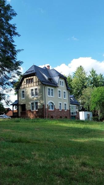 Forsthaus Hausbach - Ferienwohnung Hirsch - Saarland