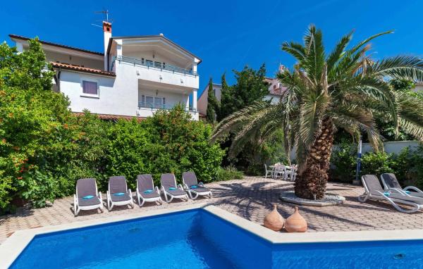 Stunning Apartment In Medulin - Pula