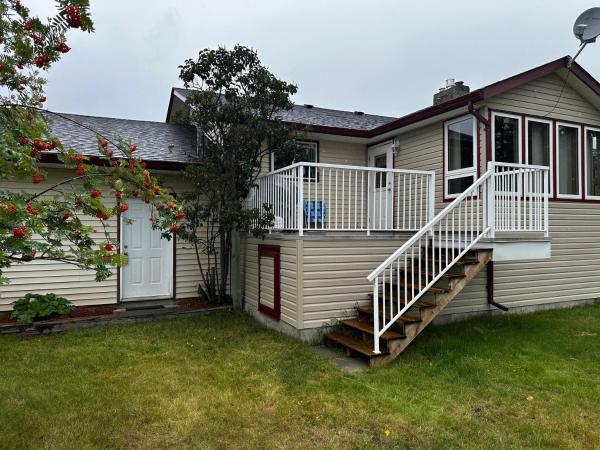 Cozy Farmhouse B&b Retreat - Williams Lake