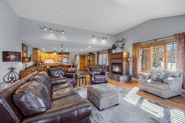 Mainridge D By Ski Country Resorts - Breckenridge, CO