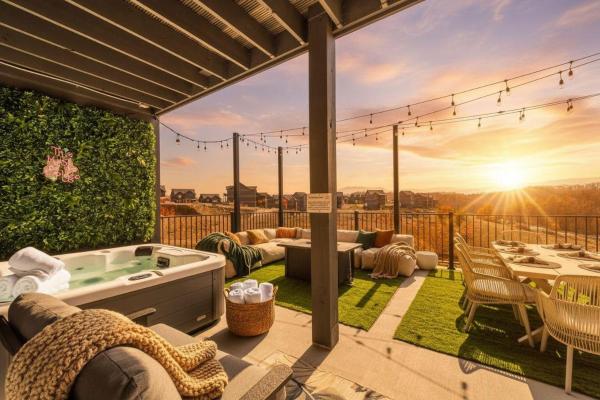 Smith Creek Reserve - Incredible Oasis Vibe - Pigeon Forge, TN