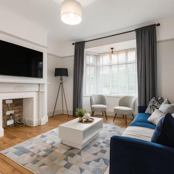 Stunning 3 Bed In Bristol - Parking - Filton