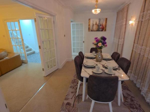 First Class Luxurious Apartment London Finchley - London