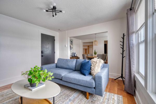 Stay Portland - La Casa Burnside - Local Eateries, Shops, And Bars - Lloyd District - Portland