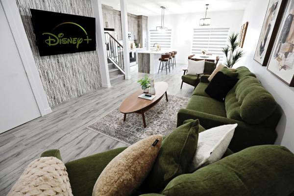 Chappelle With Ac King Beds Fenced Yard Garage - Edmonton, Canada