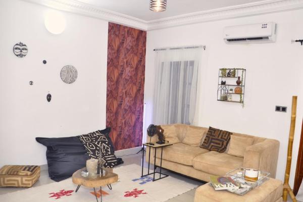 Apt 2 Chambres Déco Africaine - Aéroport à 7min, Plage à 200m - Cotonou