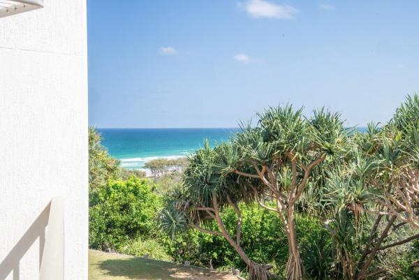 Whale Watch Unit 6 - Moreton Island