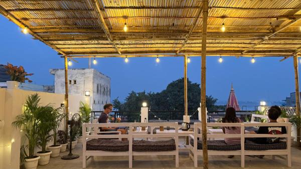 Sair Hostel, Varanasi - 100m From Assi Ghat - Varanasi