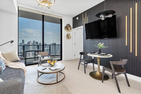 Penthouse 1br Breathtaking City Water Views - Miami