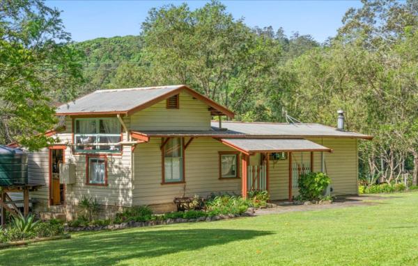 The Channon Vintage Farm Bales Country Charm - Nimbin