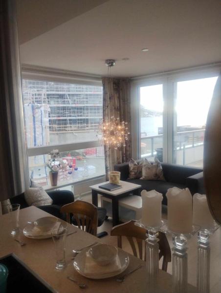 Downtown Apartment All To Yourself - Tromsø