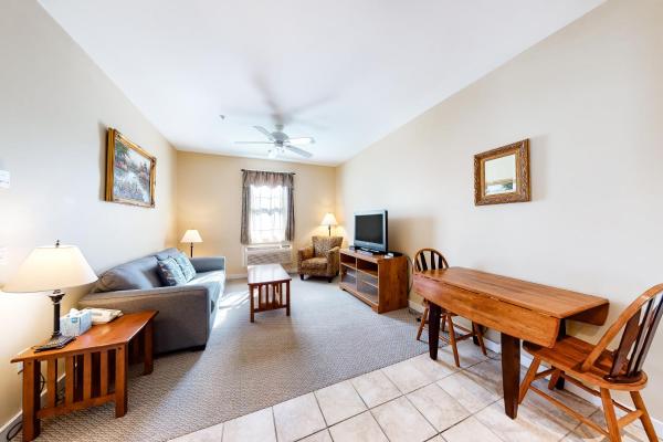 The Colonels Suites Unit 3 - Maine