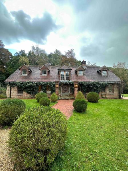 Elegant Hampshire Countryside Stay - Petersfield