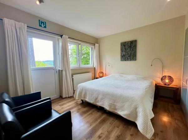 Modern Holiday Home 5 Rooms - Hamoir