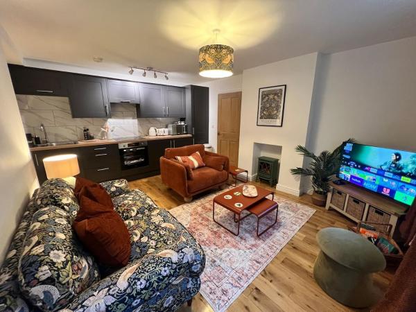 Old Betting Shop For 3 & Furry Friend - Glossop