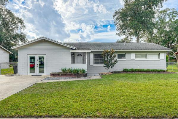Townhome With Fenced Yard In Orlando Suburbs! - Oviedo, FL