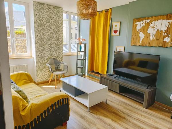 Le Duplex Des Arcades - T2 Lumineux Hypercentre - Carentan