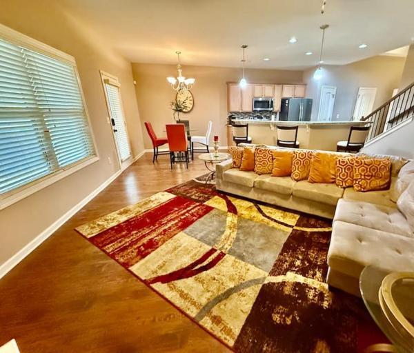 Your Lawrenceville Home In The Heart Of It All - Snellville, GA
