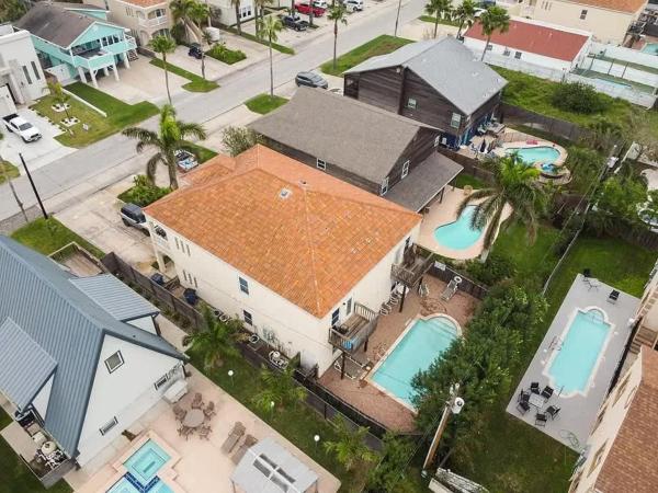 Super Near Beach Cozy 4 Plex Pool Sleep Many - South Padre Island