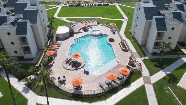 Bahia Mar Beachfront New Remodel Water Views - South Padre Island