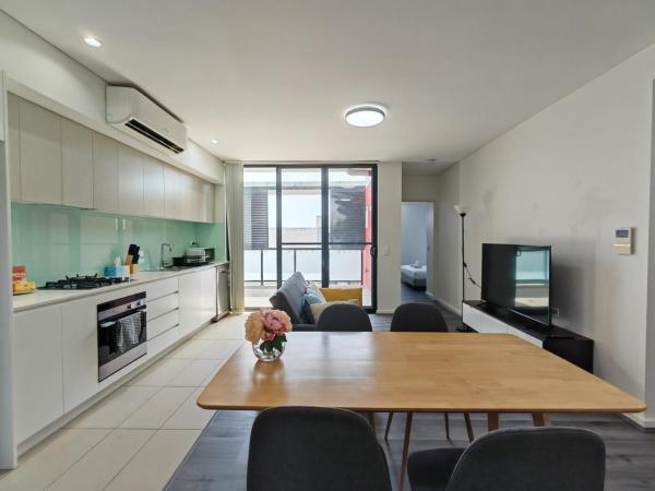 Modern 2br Apartment In Asquith - North Shore