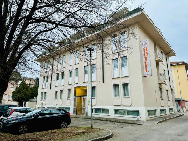 Hotel Kristall - Rho