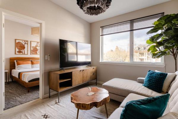 Stylish Portland 1br W 90 Walkscore - Happy Valley, OR