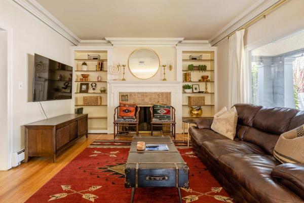 1923 Belmont House Of Antiques - Coffee & Brunch - Portland, OR