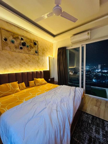 Ghar - Near Expo Mart -Cozy Stay Away From Home - Dadri