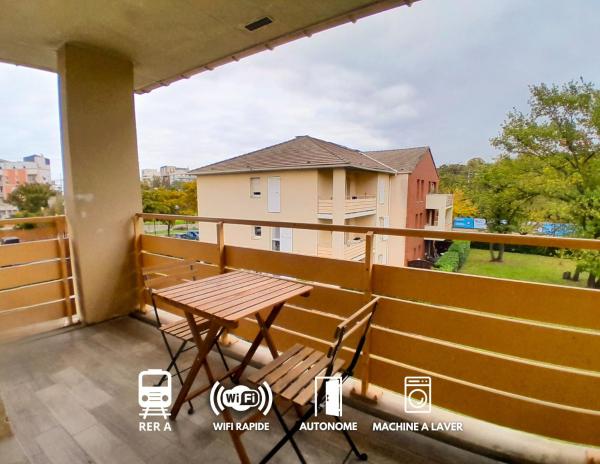 T3 Calme à 3 Min Du Rer A, 2 Salles D'eau Et Balcon - Achères