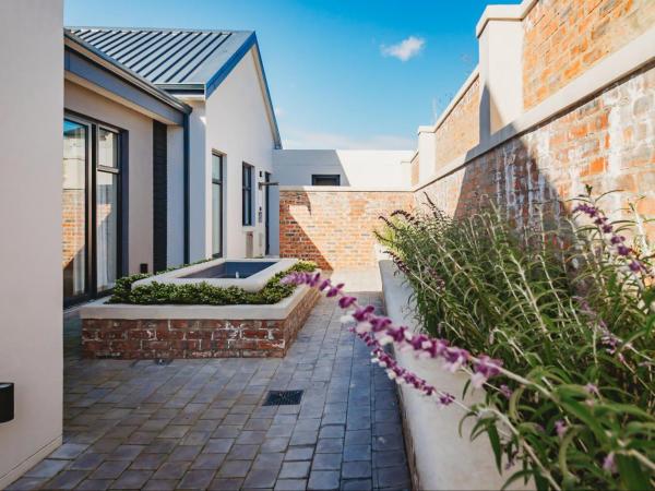 40 Ridge Drive, Kingswood Golf Estate - George