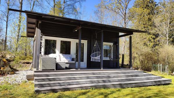 Three Cozy Cottages, Sauna And Big Yard All Included For Up To 8 Persons - Lohja