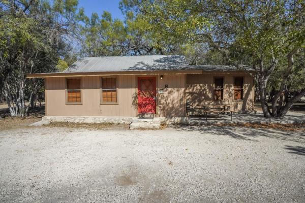 Frio Country #08 - Concan, TX