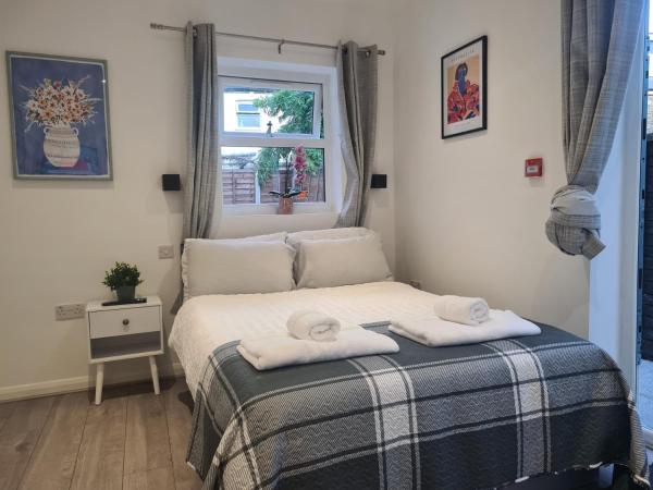Comfy Pod - Tottenham - North London - Enfield Town