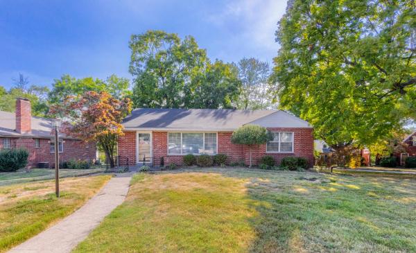 Designer 3br Ranch Home Near Clayton & Wash U - Kirkwood, MO