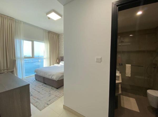 Sea View & Louvre Museum View 1bk Apartment - Abu Dhabi