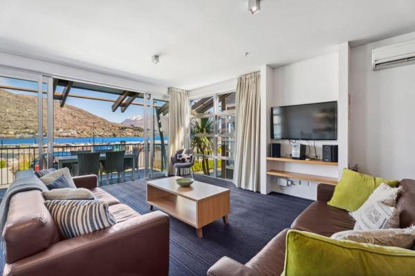Beautiful Lakefront 2 Bedroom Marina Apartment 203 - ニュージーランド クイーンズタウン