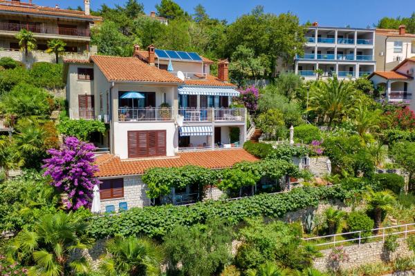 Apartments With Parking Space Rabac, Labin - 12107 - Rabac