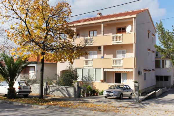 Apartments With Parking Space Zadar - 5870 - 자다르