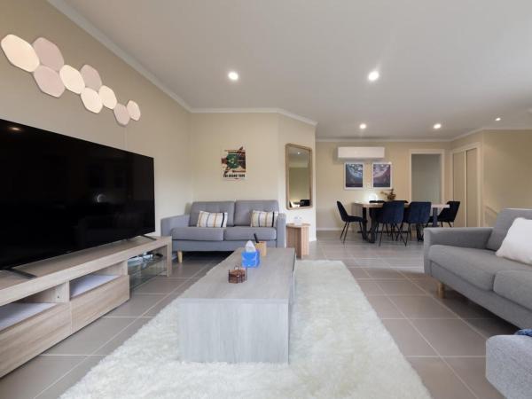 Summerhill Getaway: Simple Comfort Near Launceston - リバーサイド