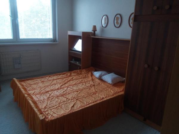 Ursa Apartman - Levice