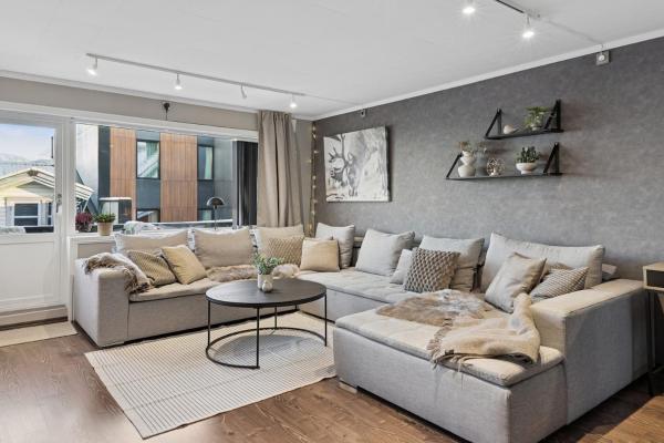 The Reindeer Lounge, Nordic Comfort In The Arctic - Tromsø