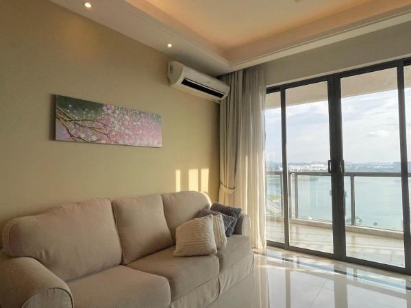 R&f Seaview Rare Bathtub 3br Hotel Feel 4-10pax - Kukup