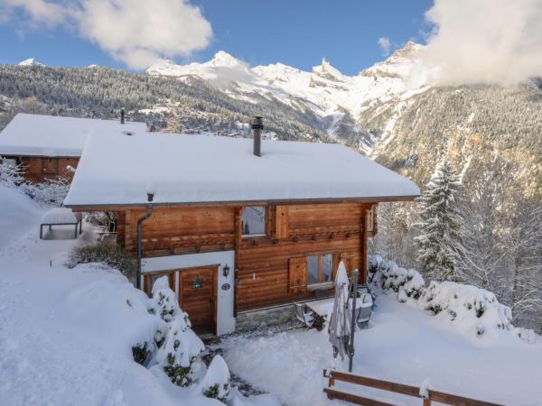 Chalet Ecureuil Noir By Interhome - Martigny