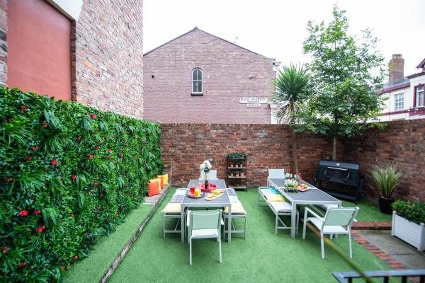 2 Bedroom City Centre Georgian Quarter Apartment - Liverpool