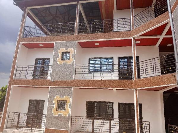 Six Nations Lodge - Yaoundé